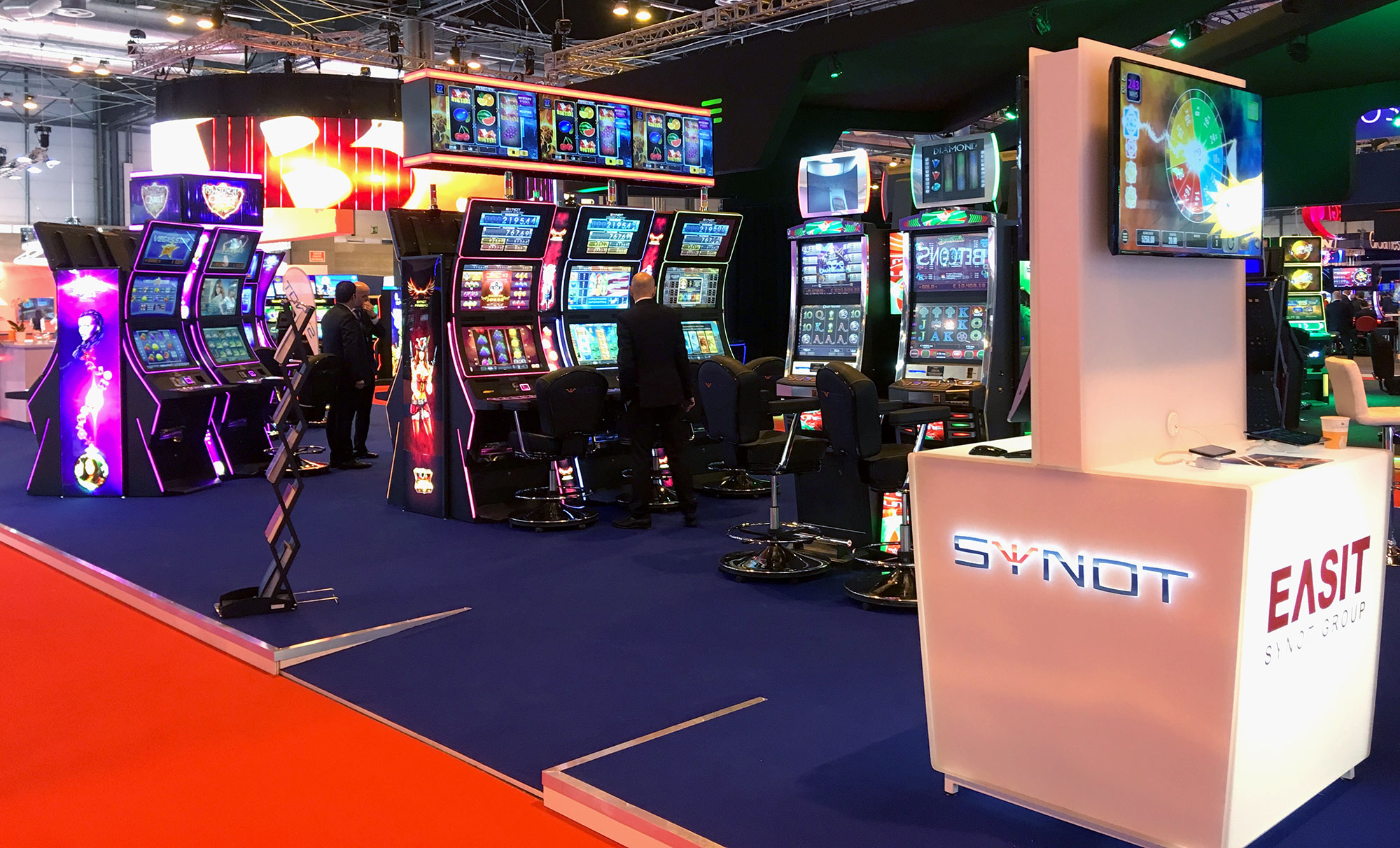 SYNOT Games Celebrate UK Gambling Commission Licence Award